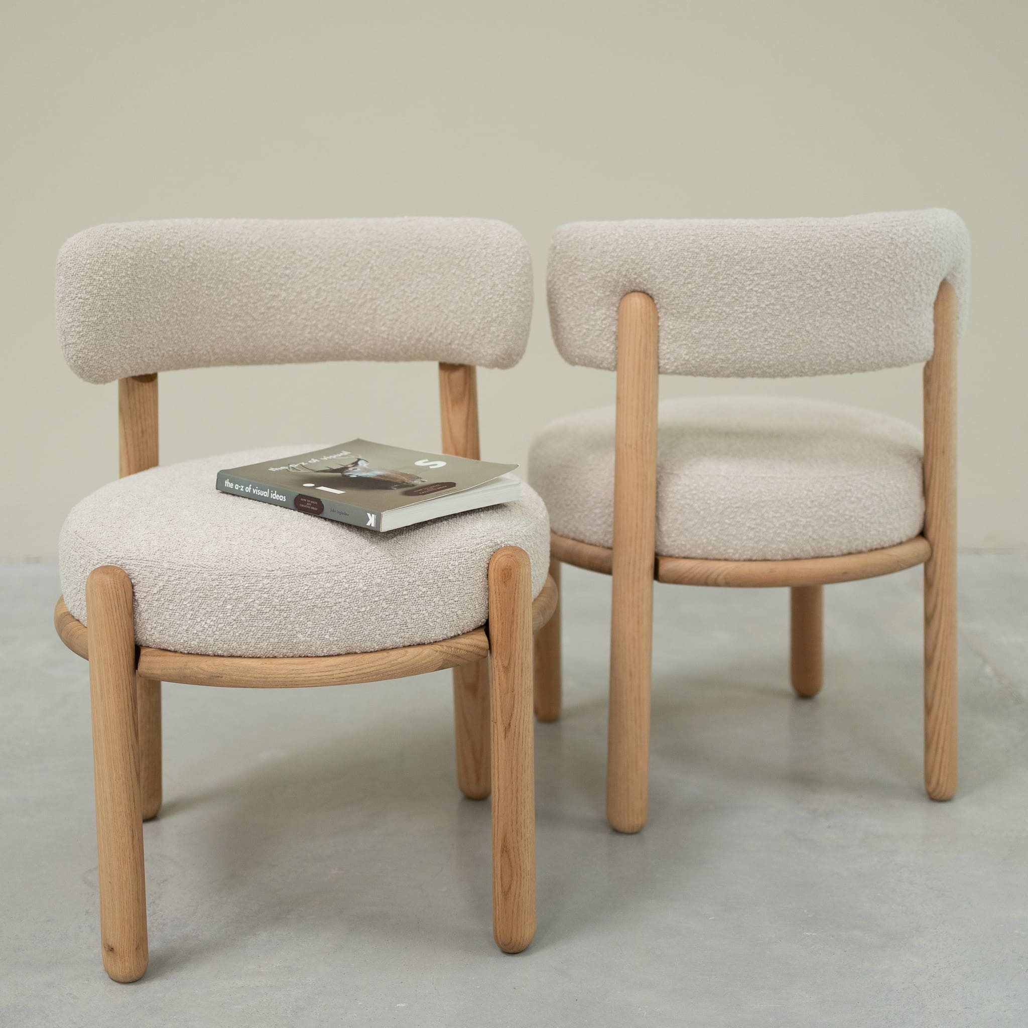 Pack de 2 Sillas de roble macizo Lova – Mobel.store